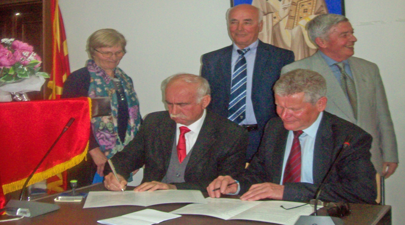 Легендата за платното на Биљана ги братими Охрид и Берат • WebOhrid